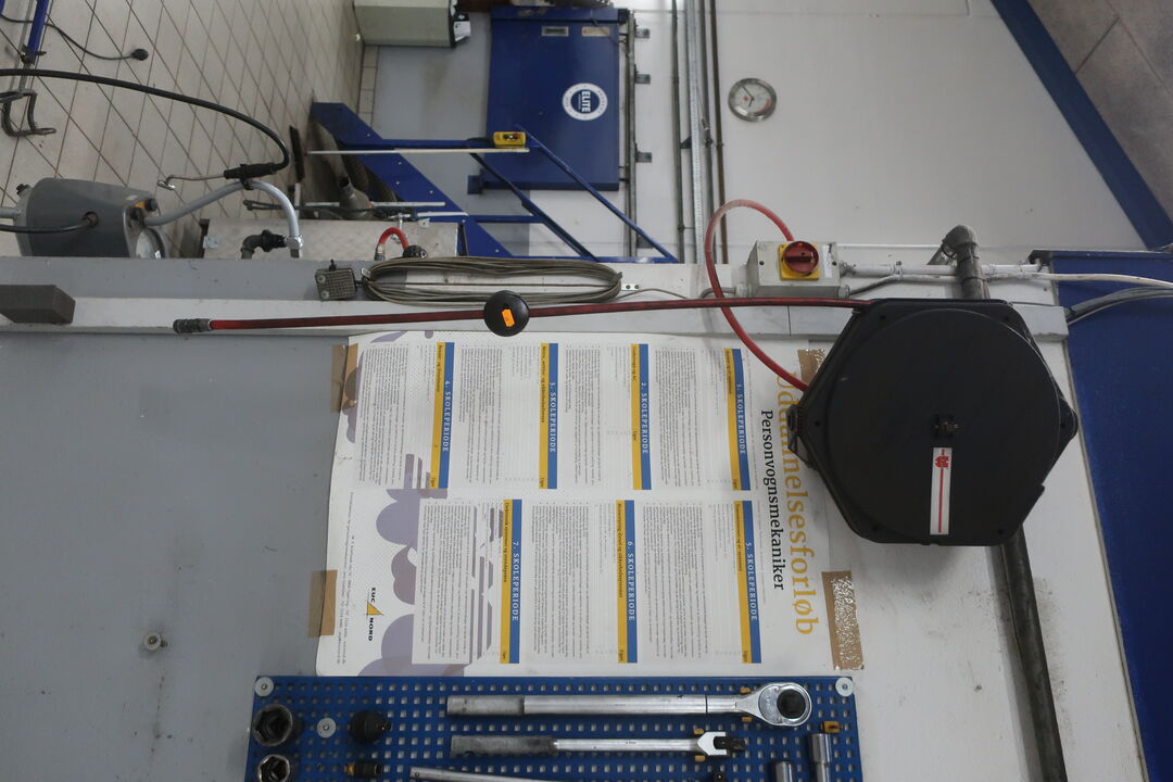 A7714 L49 - Opruller til luft WURTH | Auktionshuset dab A/S