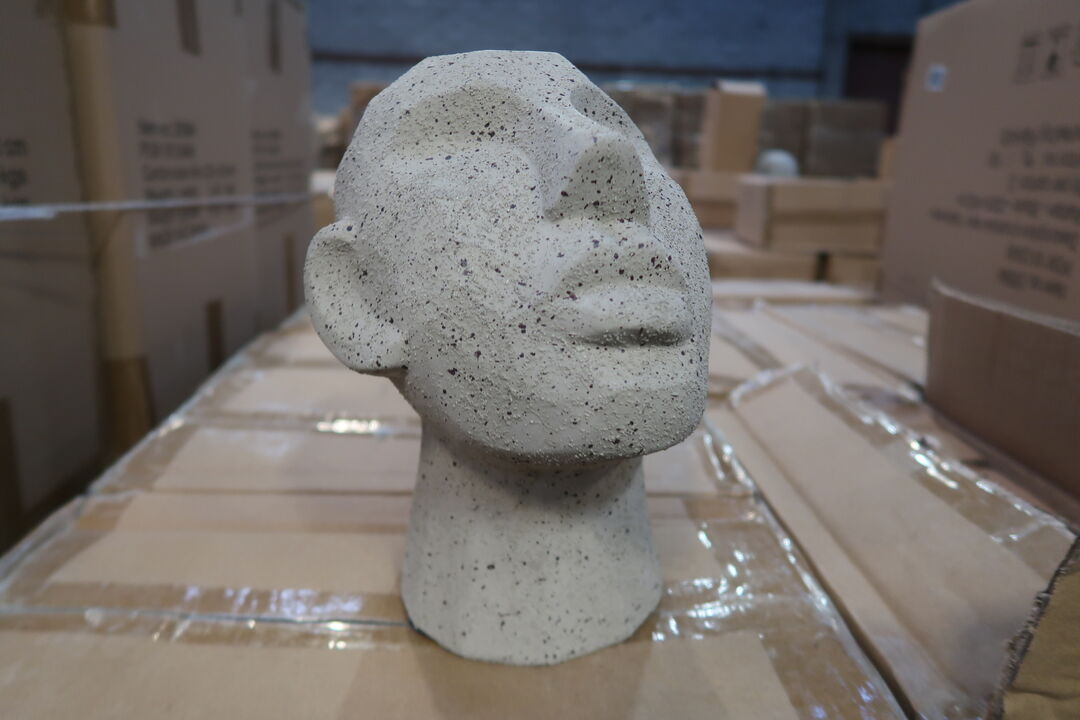 A8069 L549 - 116 stk. Figur Hoved Talvik Cement Lys olivengrøn H23