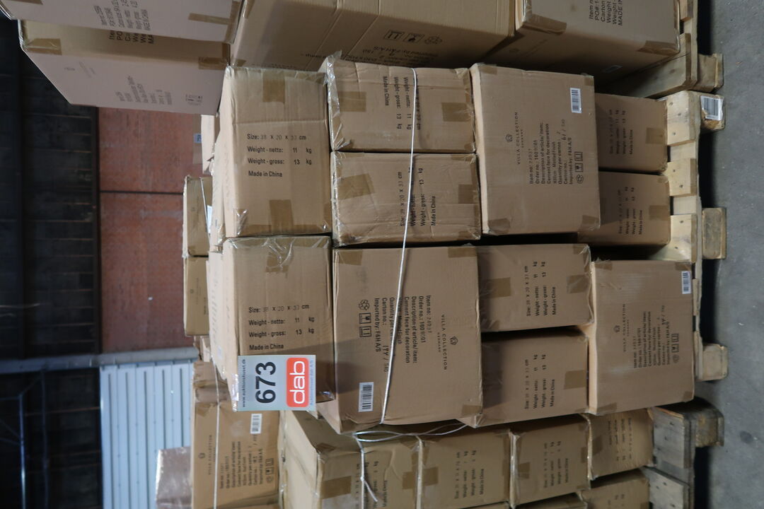 A8069 L673 - 84 stk. Figur Hoved Talvik Cement Lys olivengrøn H30