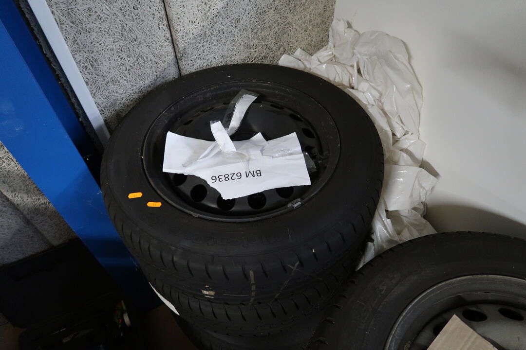 A8043 L11 - 4 stk. fælge med dæk GOODYEAR 205/60R16