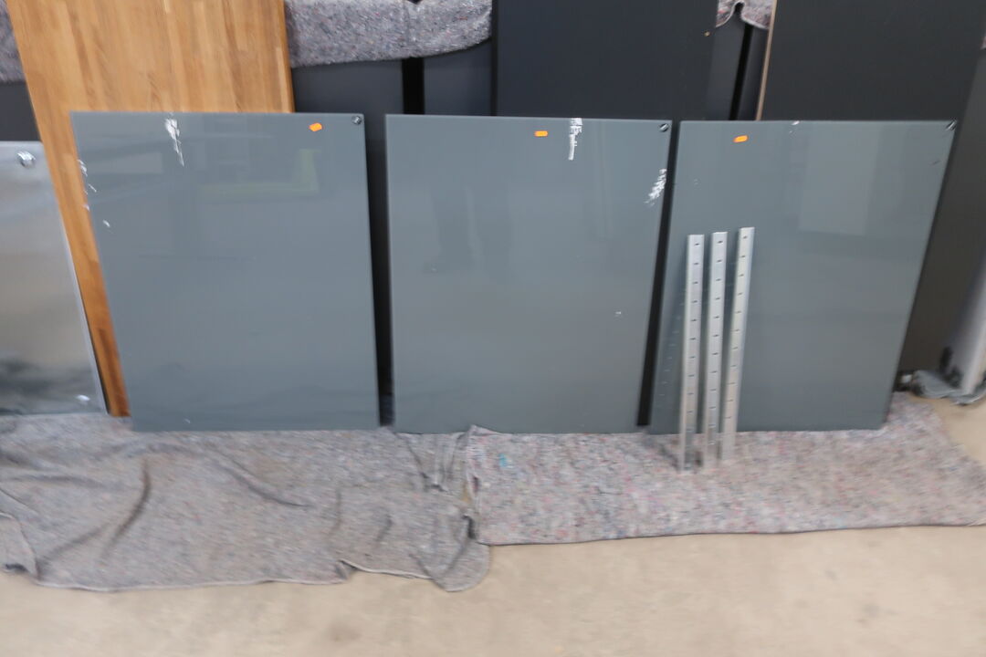 A8152 L94 - 3 stk. glastavler CHAT BOARD | Auktionshuset dab A/S