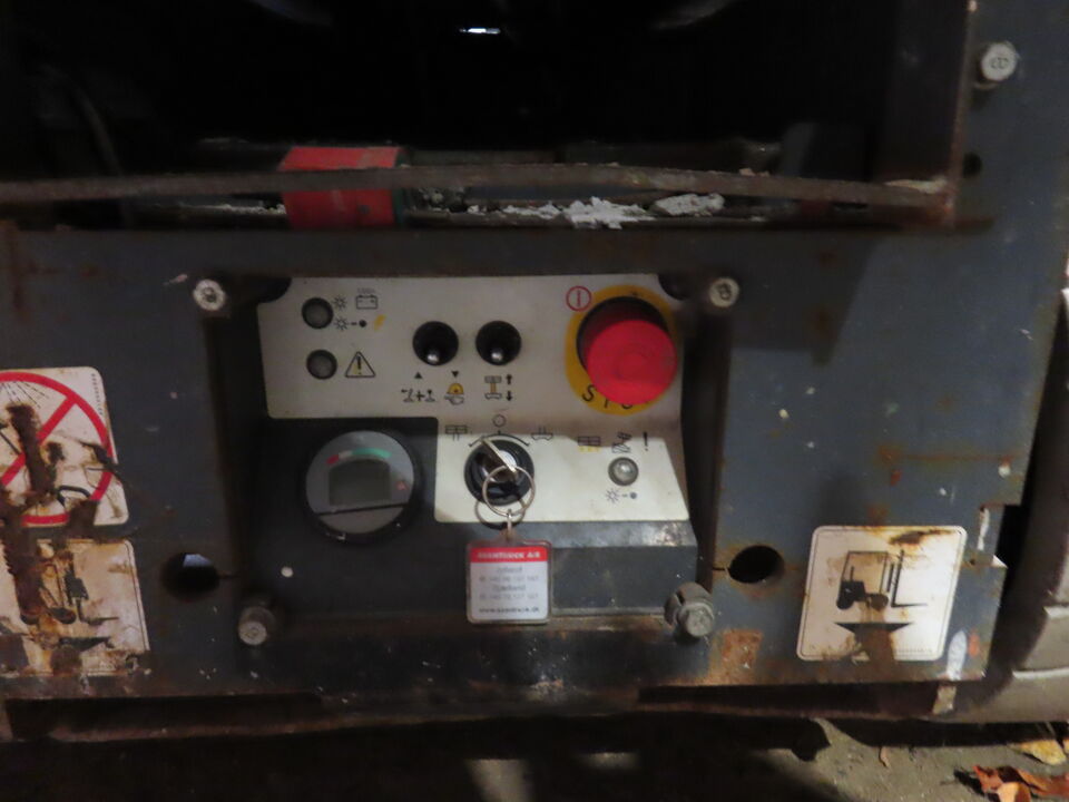 A7722 L124 - Sakselift ICHI | Auktionshuset dab A/S